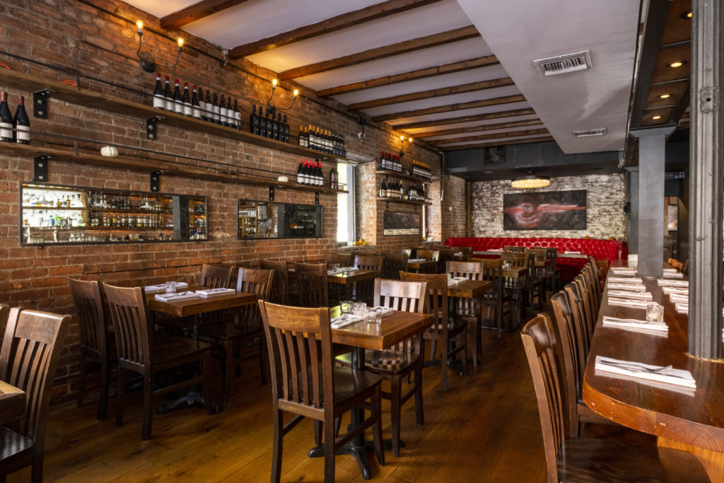 The Statue of Liberty: Top Spots for Drinks and Eats Overlooking New ...